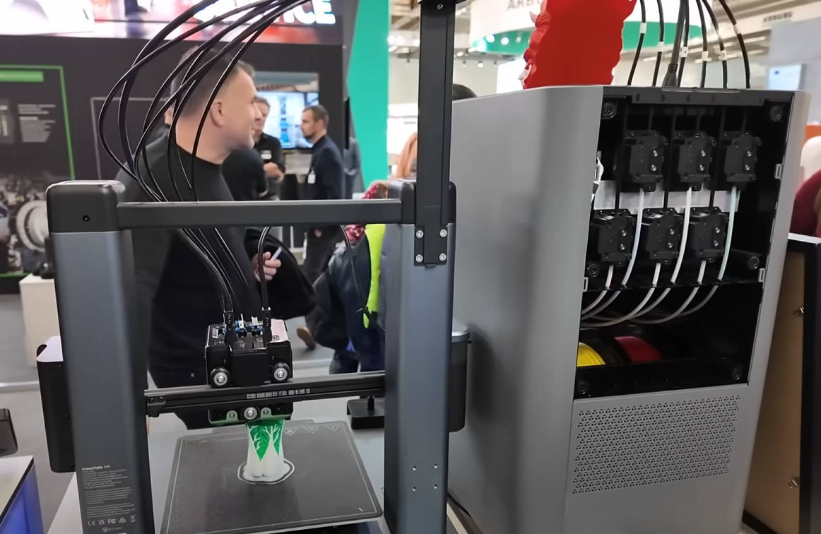 6 Hotend 3D printer AnkerMake V6 Color Engine(アンカーメイクの新型マルチカラープリンタ ...